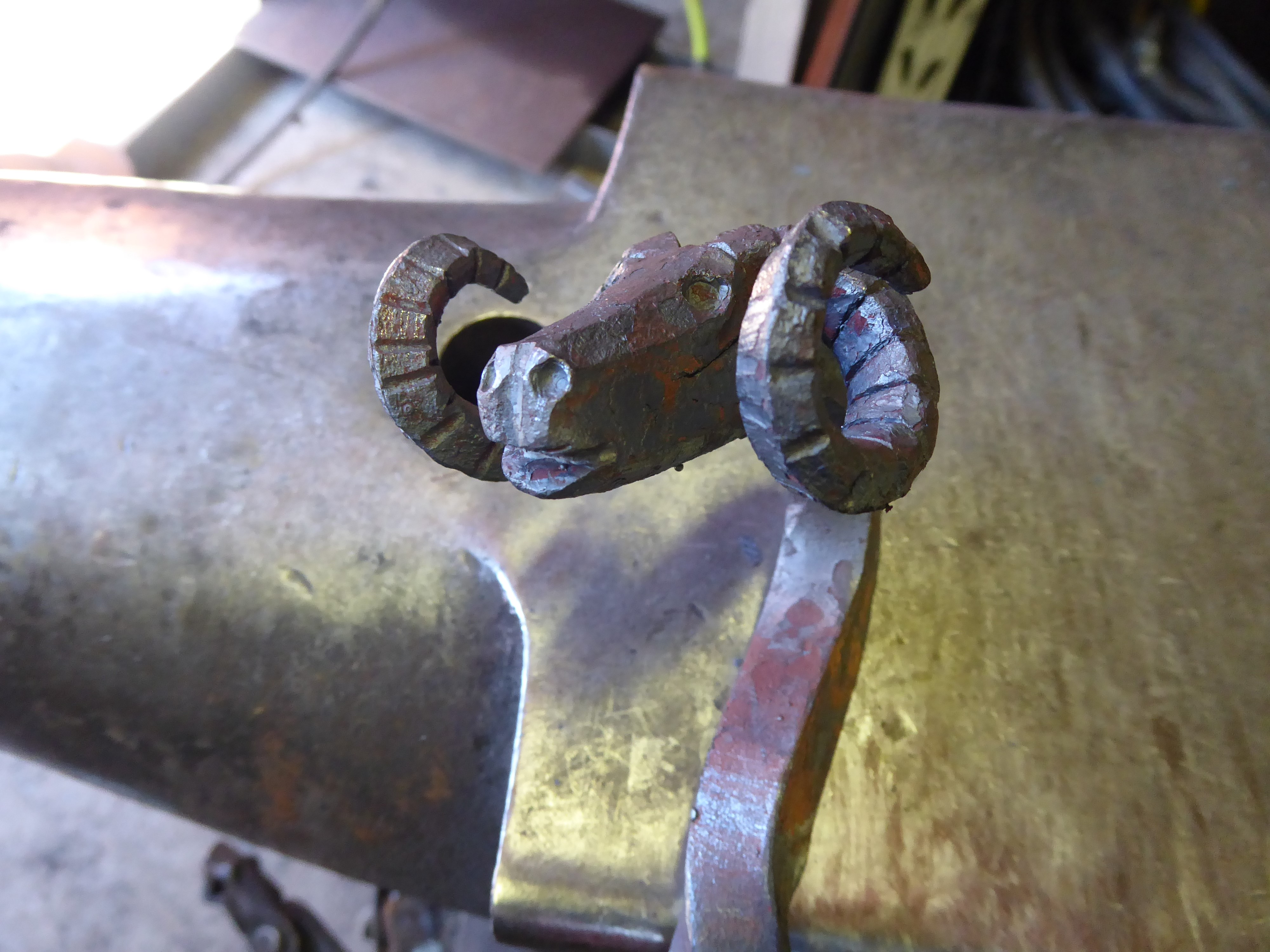 Mountain Metal Designs - Decorative Metal Artwork & Custom Furniture